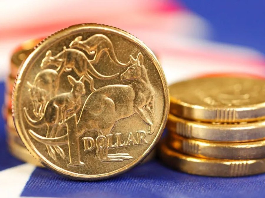 Aussie dollar sees a mixed reaction as the RBA delivers another rate ...