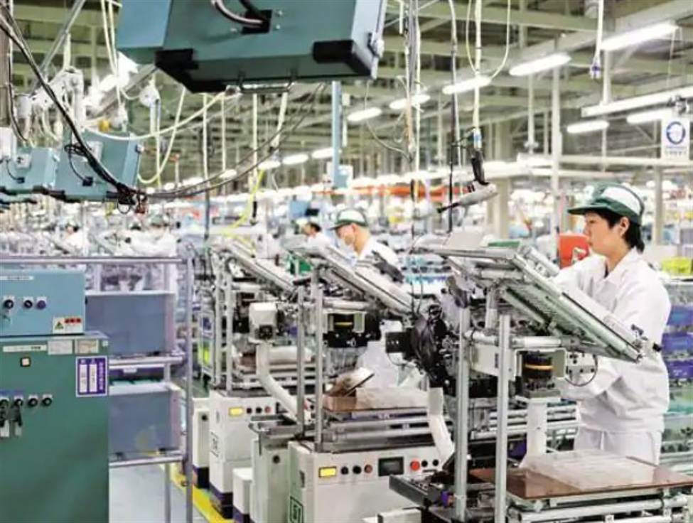 Japan Manufacturing PMI in Freefall: Deepest Contraction in Two Years ...