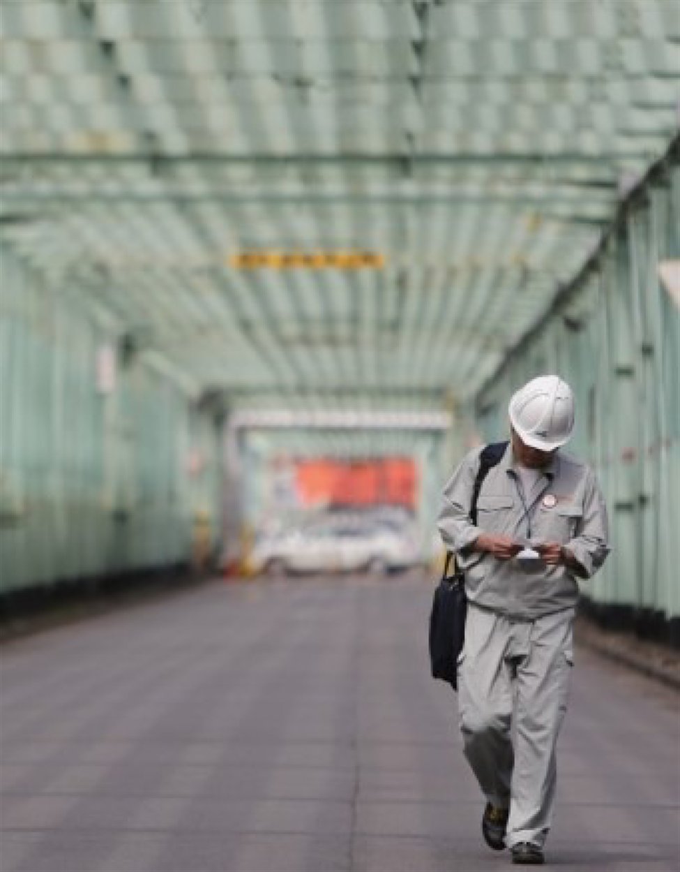 Japan manufacturer sentiment worsens in June to +6, from +8 in May ...