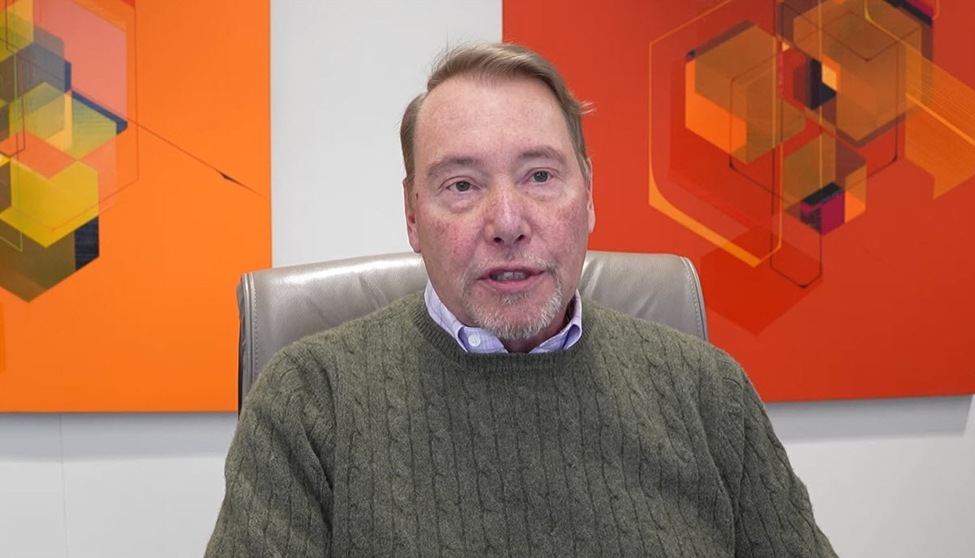 Jeff Gundlach sees a 60% chance of a US recession this year, sees gold ...