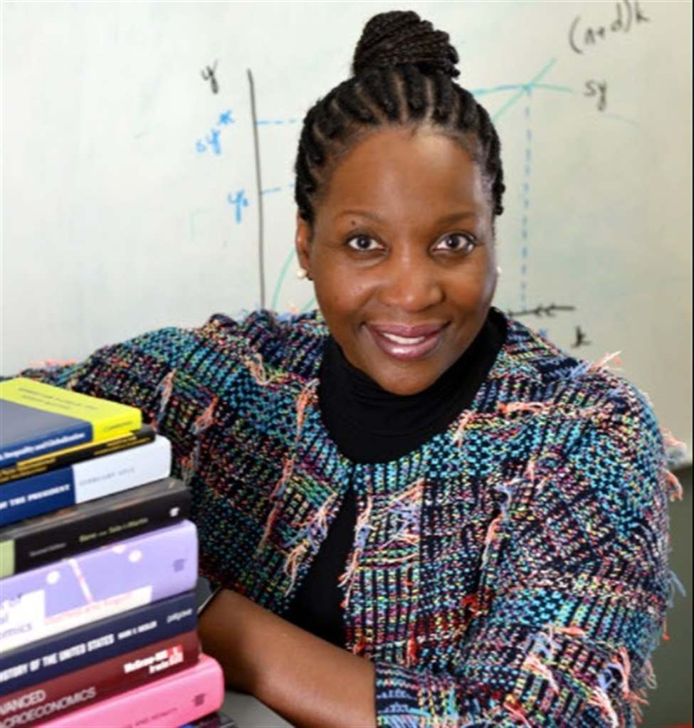 Federal Reserve Board Governor Lisa Cook to speak on Monday | investingLive